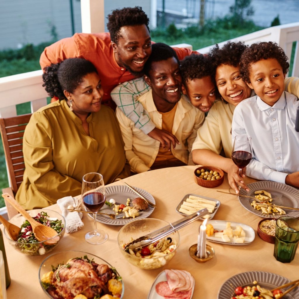 Holiday Meals - Food For Neighbors